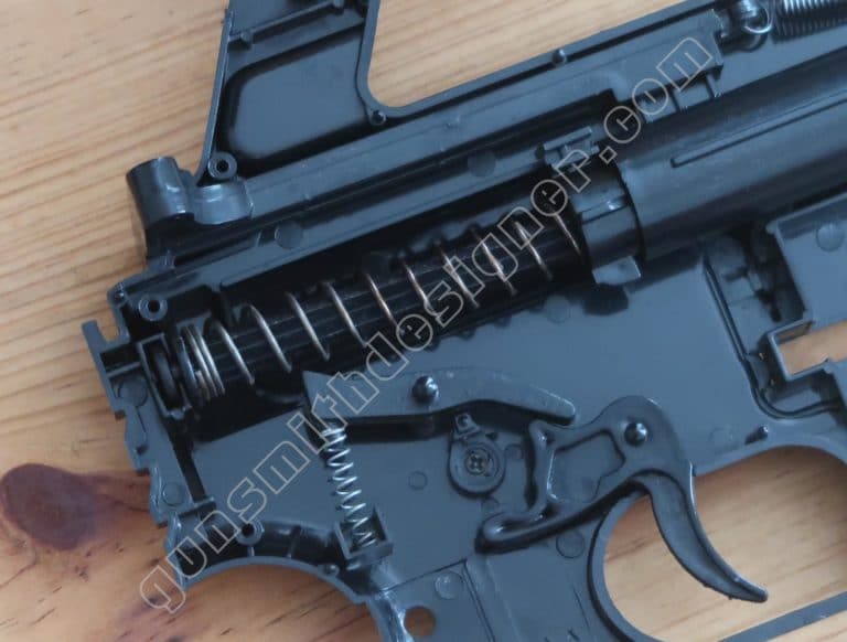 Le M4 A1 commando airsoft à ressort de Kiddos airsoft